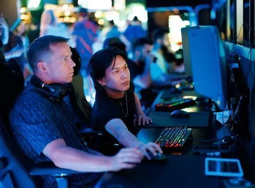 TRUE GAMERS - Esports Gaming Cafes Franchise For Sale — Cost & Fees ...